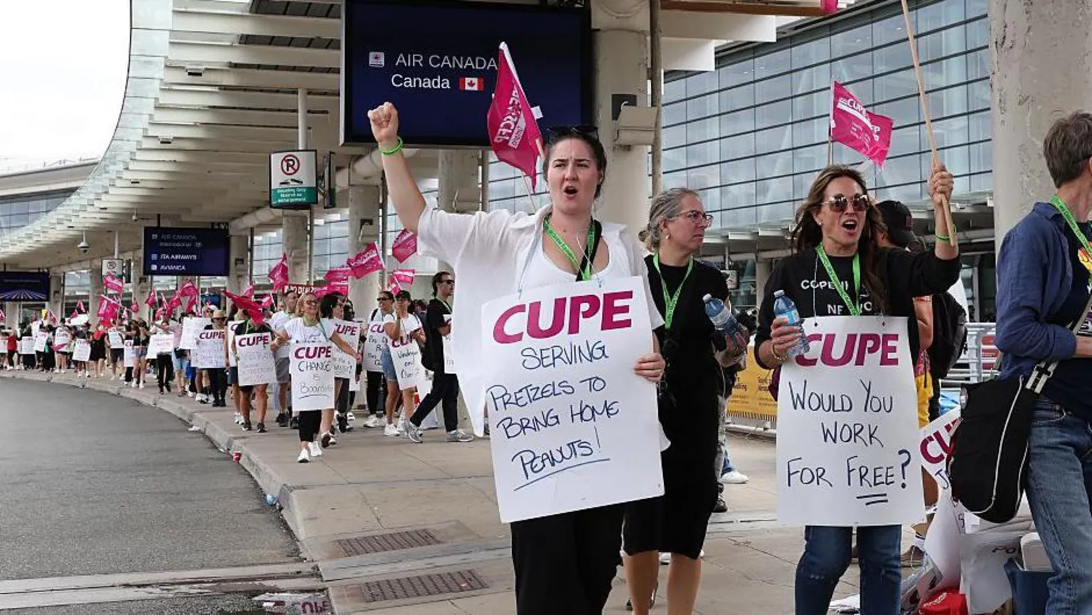 Air Canada flight attendant union refuses to end 'unlawful' strike ...