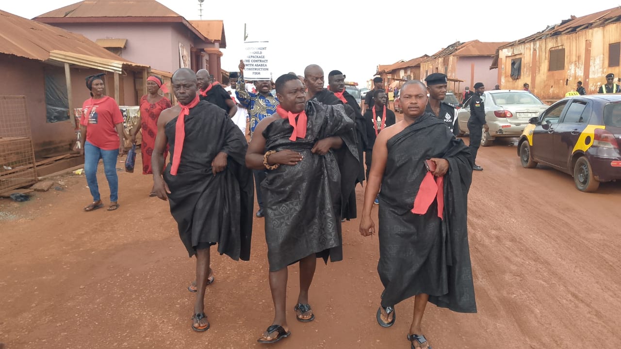 Atwima Techiman, Denkyemuoso traditional council stages demonstration ...