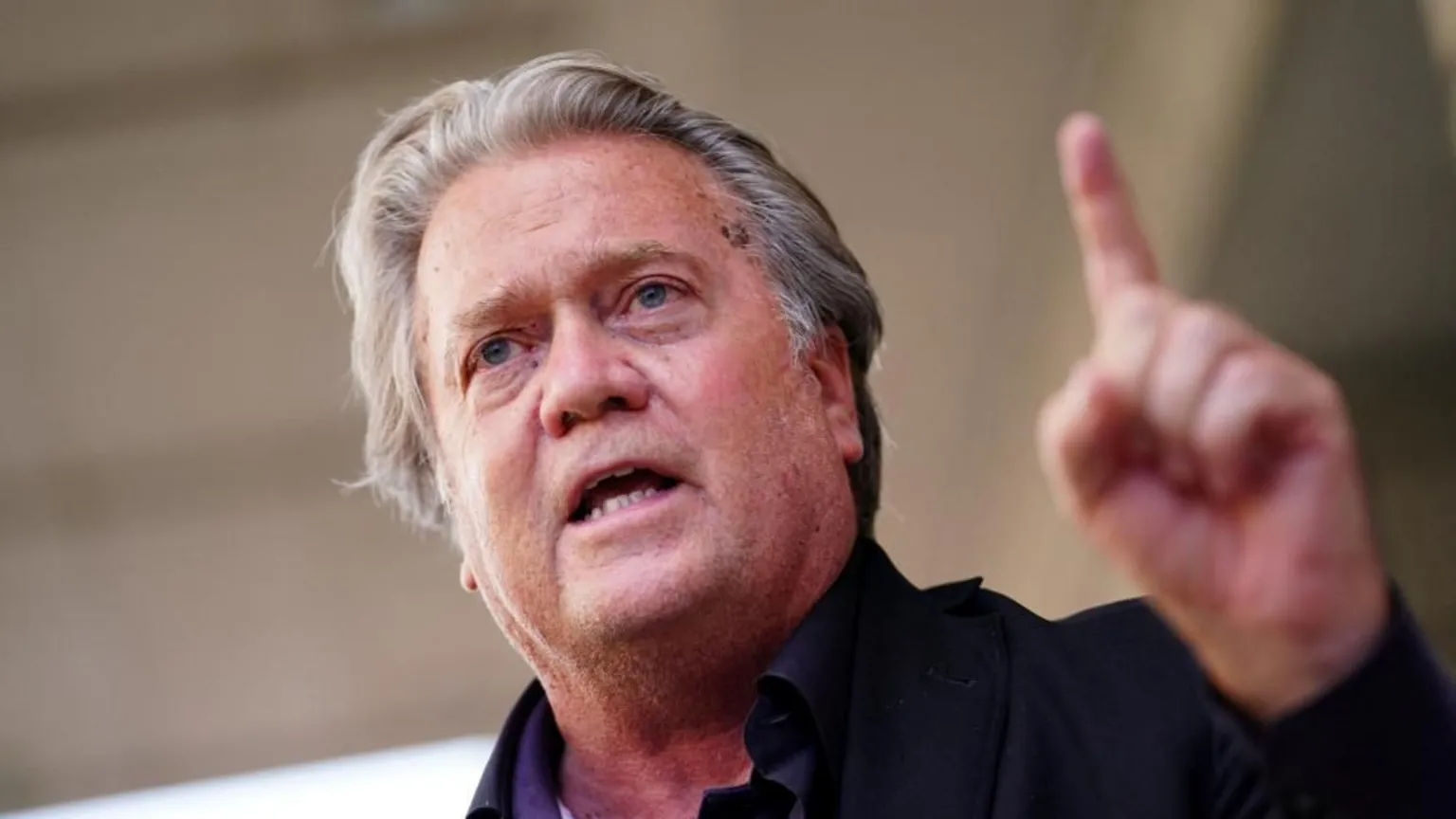 Emails highlight Jeffrey Epstein and Steve Bannon relationship ...