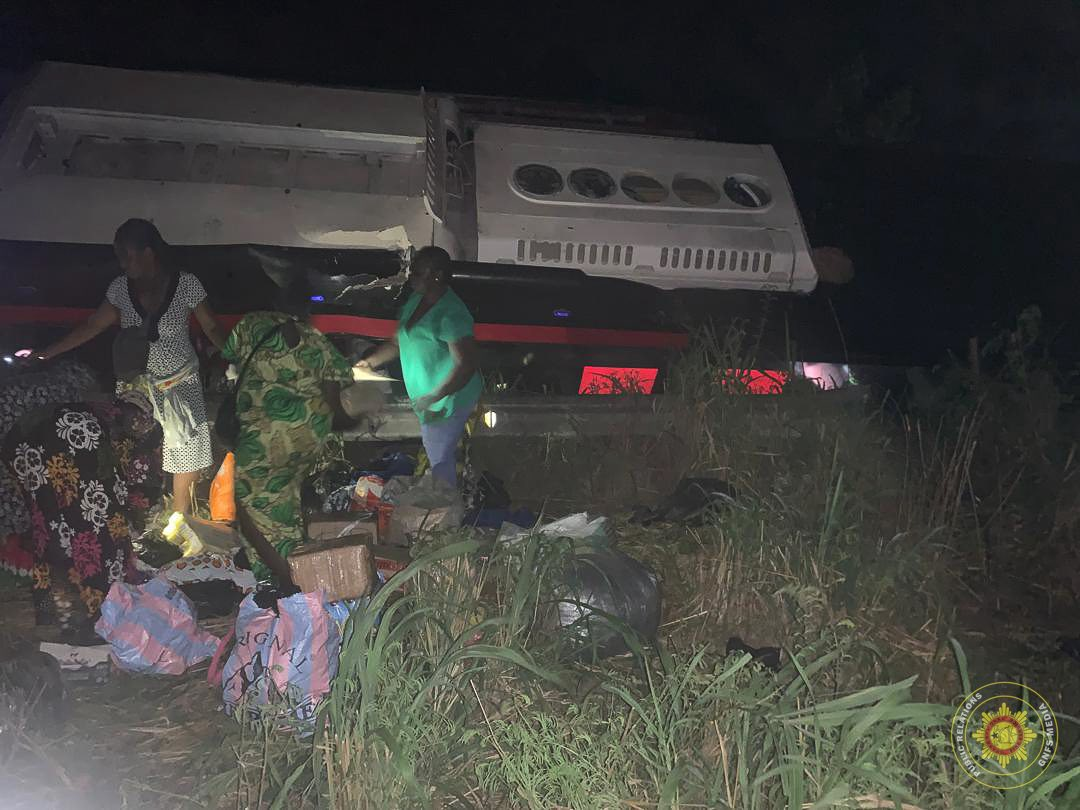 34 injured as bus crashes at Asuboi on Accra–Kumasi Highway - MyJoyOnline