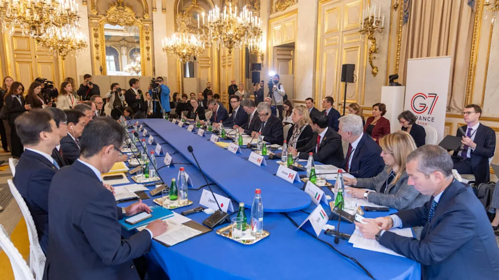 G7 finance ministers meet in Paris as Strait of Hormuz closure ...