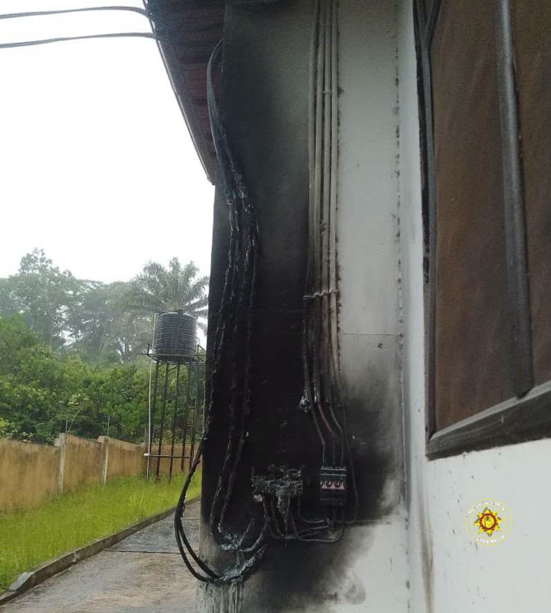GNFS prevents fire from destroying newly constructed Asankrangwa court ...