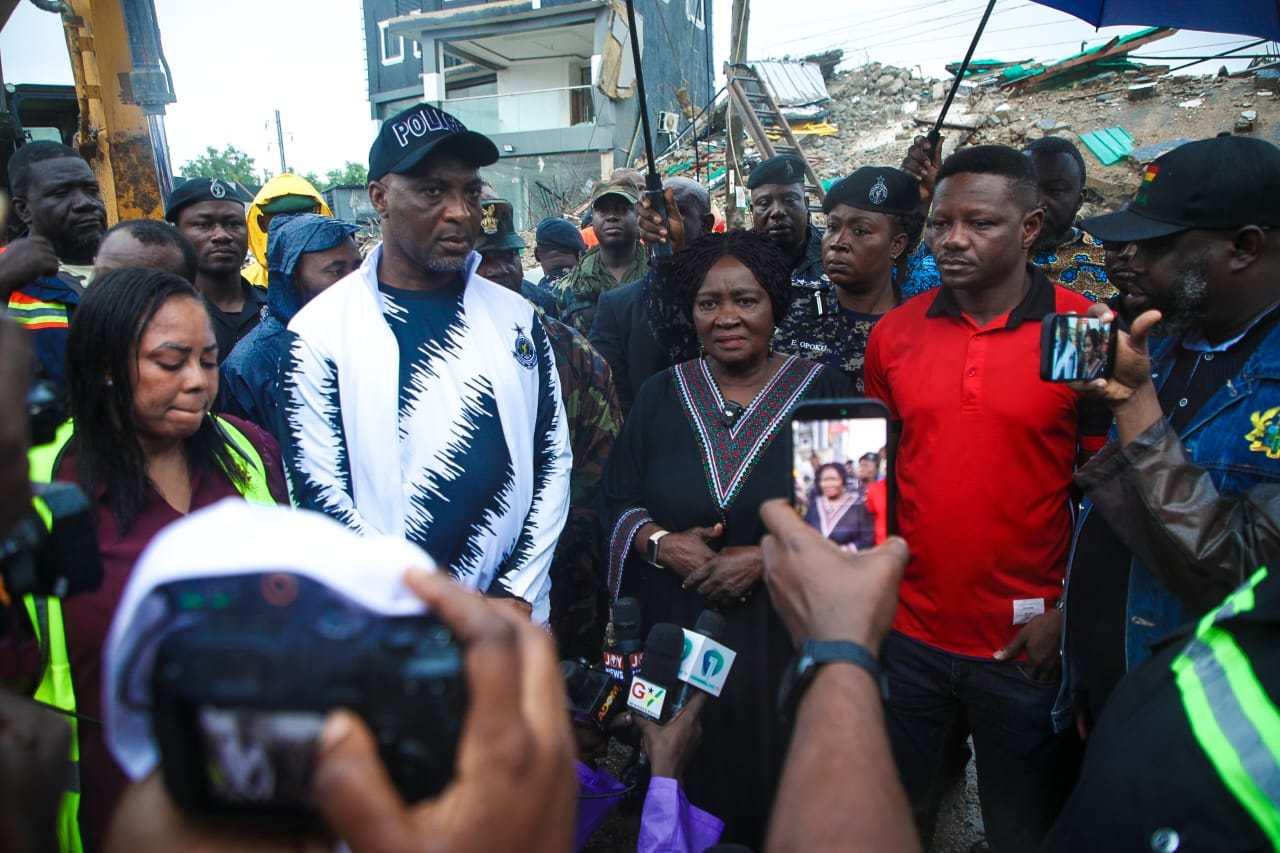 Photo Story: Vice President visits North Industrial building collapse ...